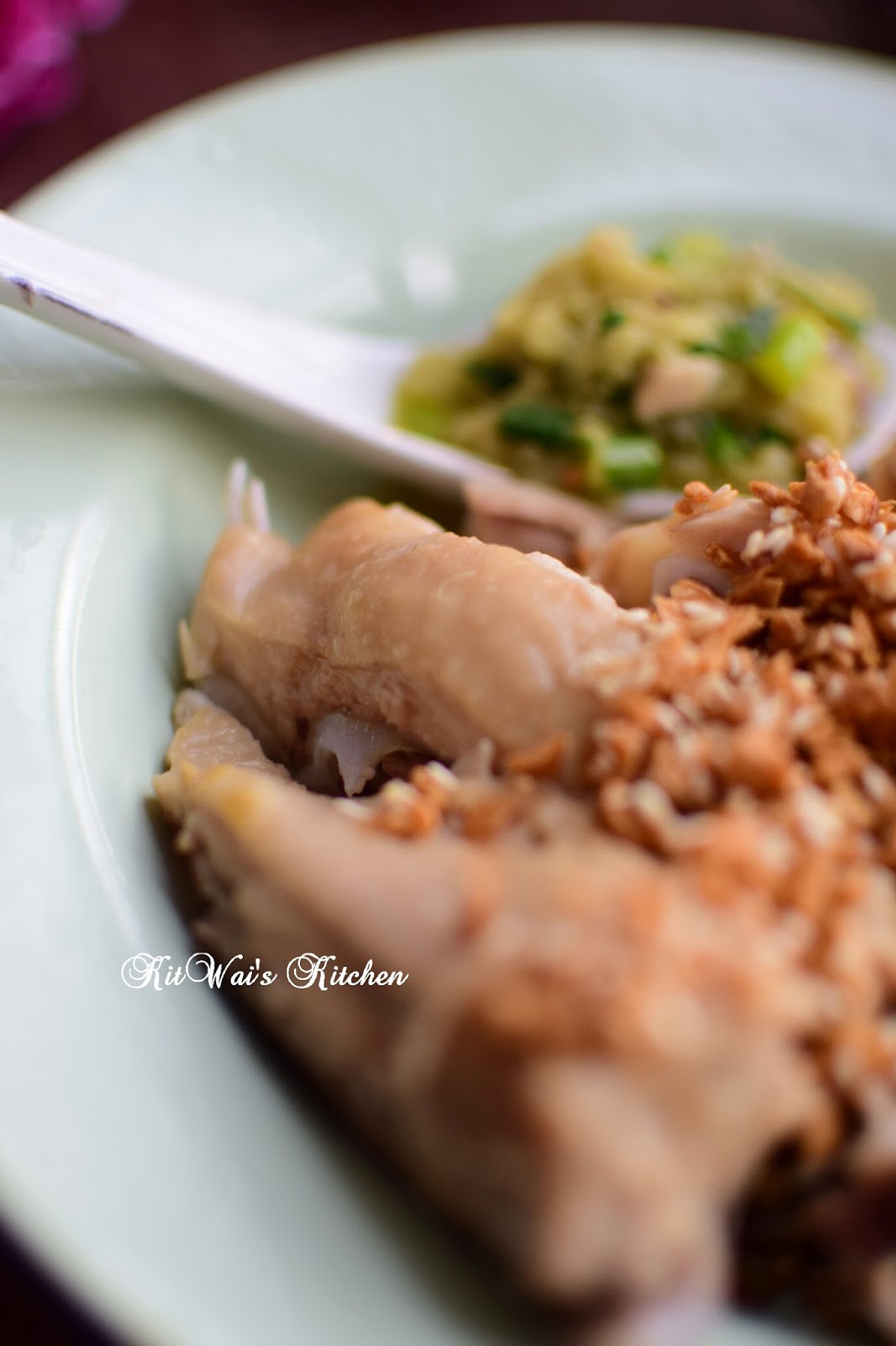 Kit Wai's kitchen : 黄金满地（金蒜芝麻鸡）~ Golden Garlic Chicken with Onion ...