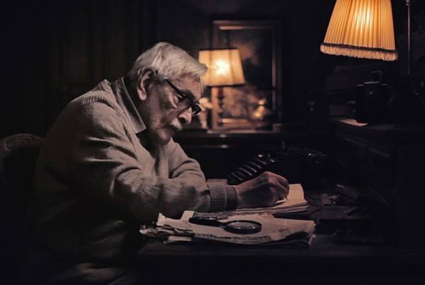 وفي عام 1974 عاد إلى القاهرة لأسباب عائلية. وشارك مع محمد صبحي في جميع ...