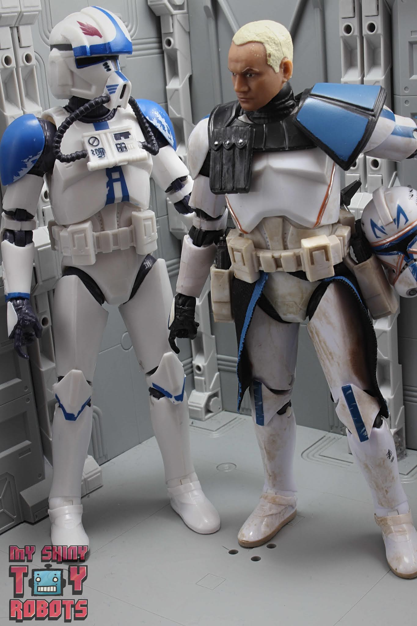 My Shiny Toy Robots: Toybox REVIEW: Star Wars Black Series Clone Pilot Hawk