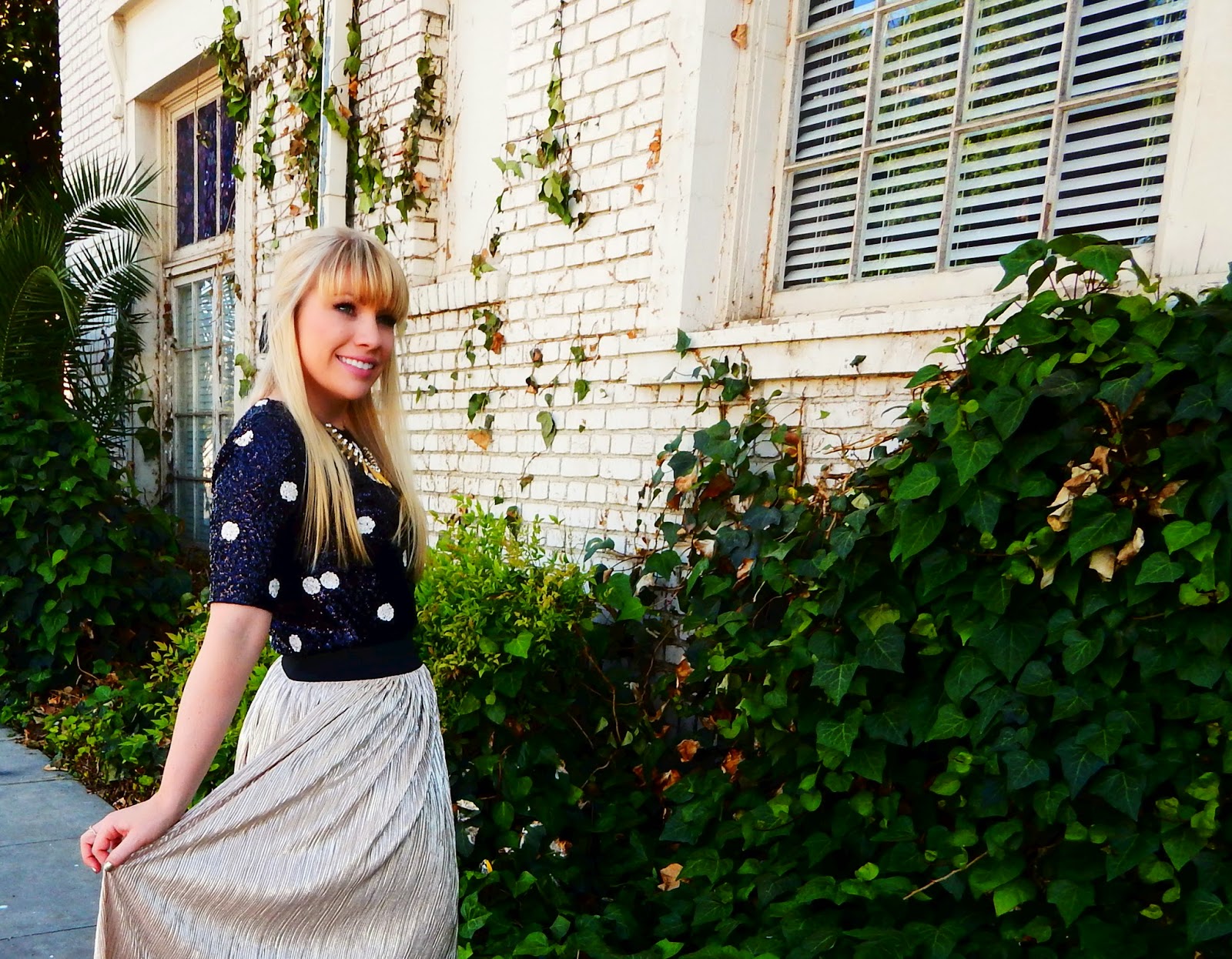 Glam Opera Night Outfit Idea - Lizzie in Lace