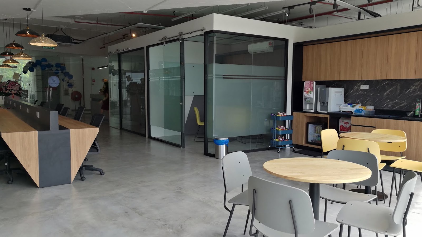 Ruang kerja menarik di The Venture co-working space, Tanjung Tokong ...