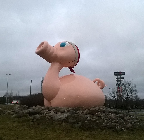 Viuhiinan vauhdikas blogi: 83. Posankka taas vaaleanpunainen