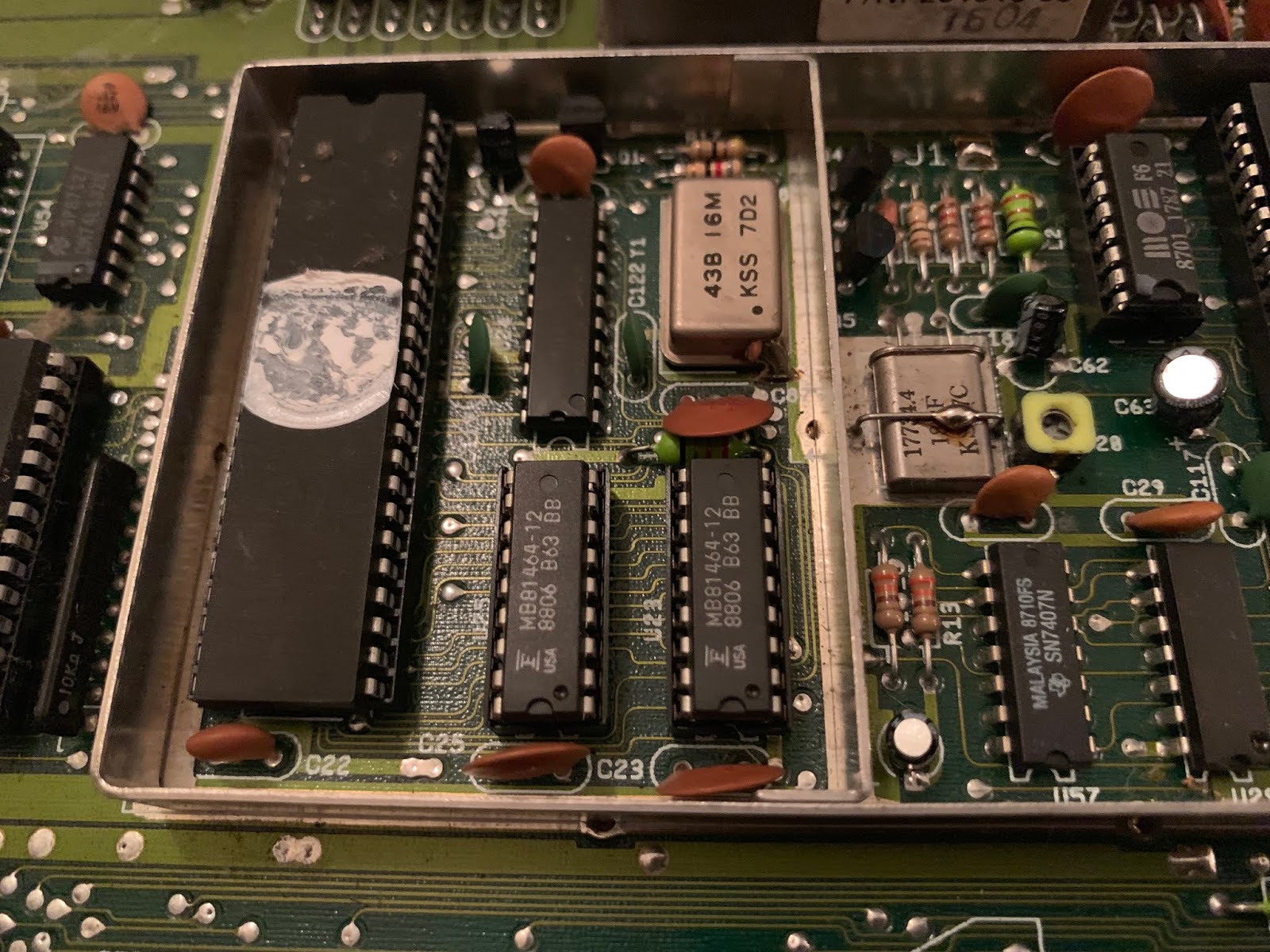 My 8 bit revival ( the hard way ): Enhancement : Upgrading my C128's ...