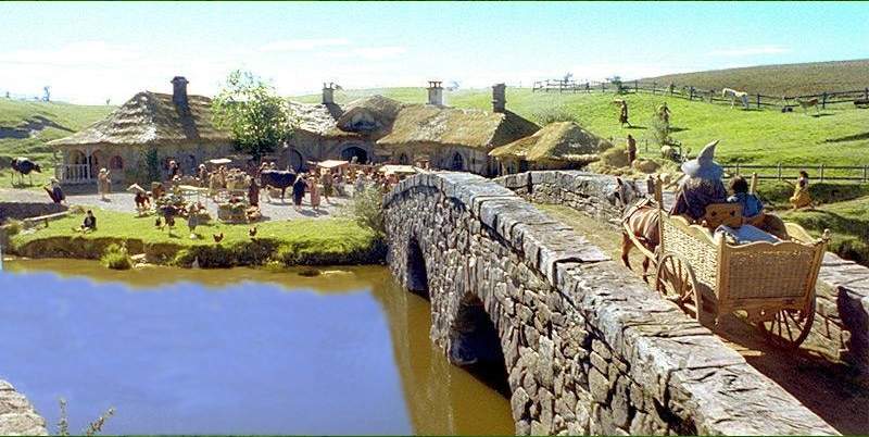 Creating Middle Earth: The Hobbits