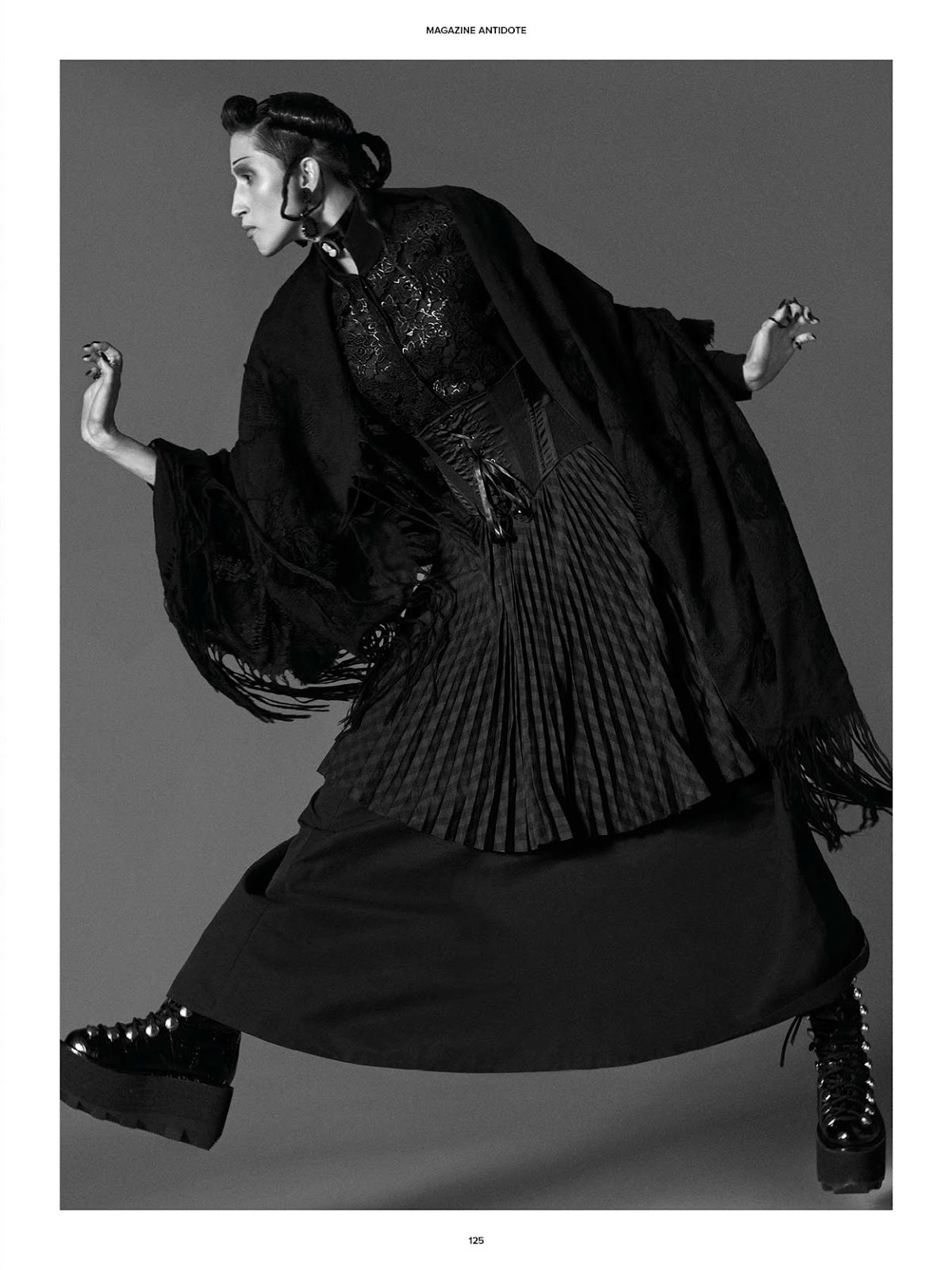 Anna Cleveland & Otto Lotz in Magazine Antidote Fall/Winter 2015 #10 by ...