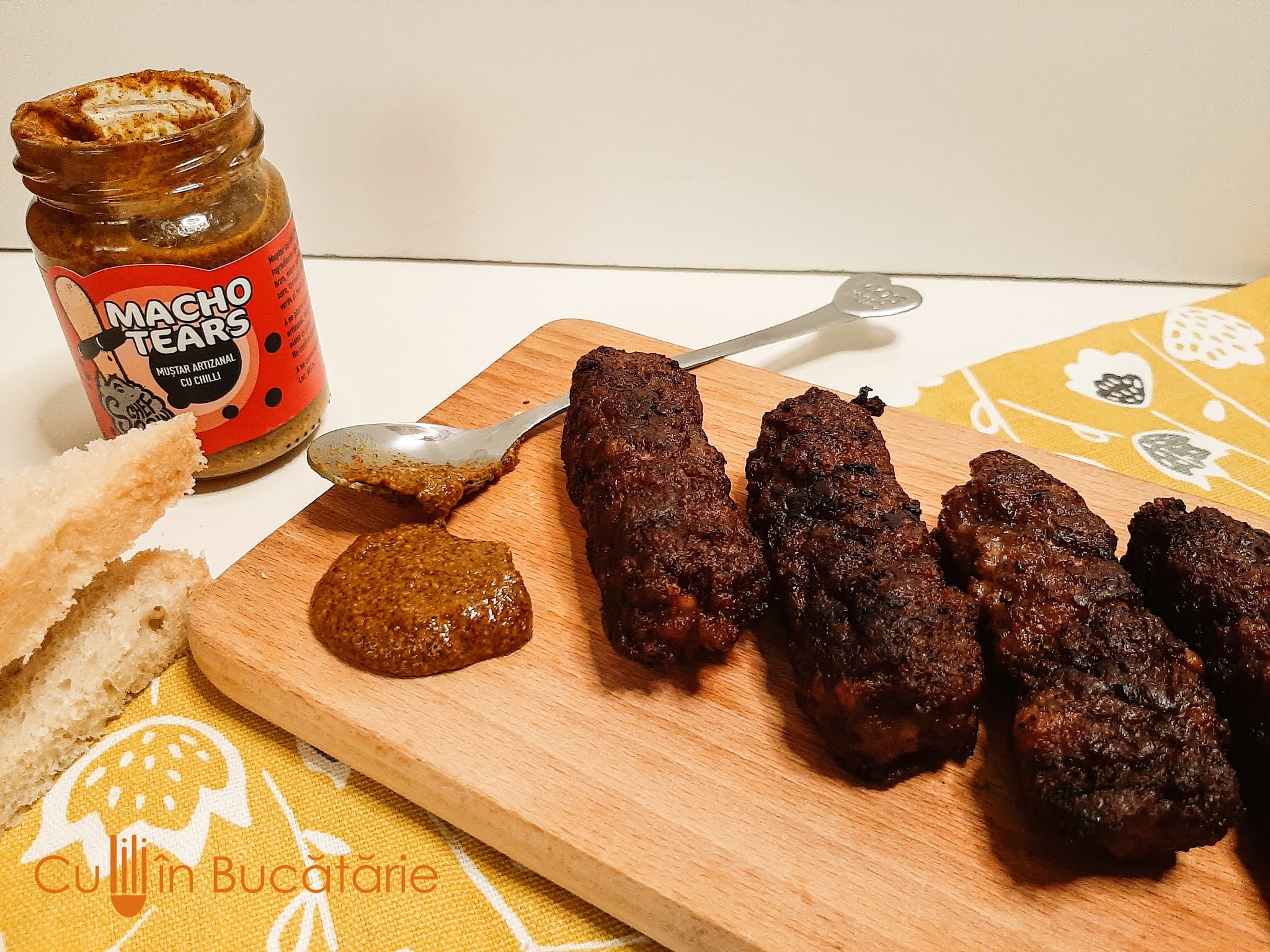 Mici cu muștar artizanal cu chilli