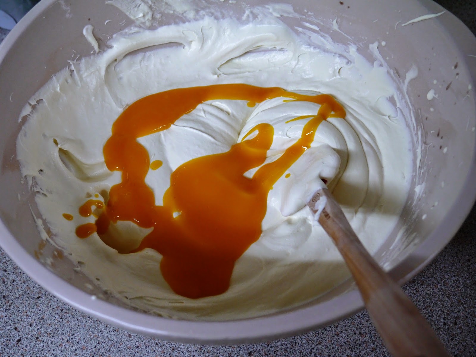 This Muslim Girl Bakes: No-Machine Mango Swirl Ice Cream