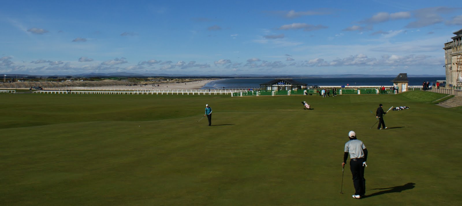 Tour Scotland: Tour Scotland Photographs Old Course St Andrews April 5th