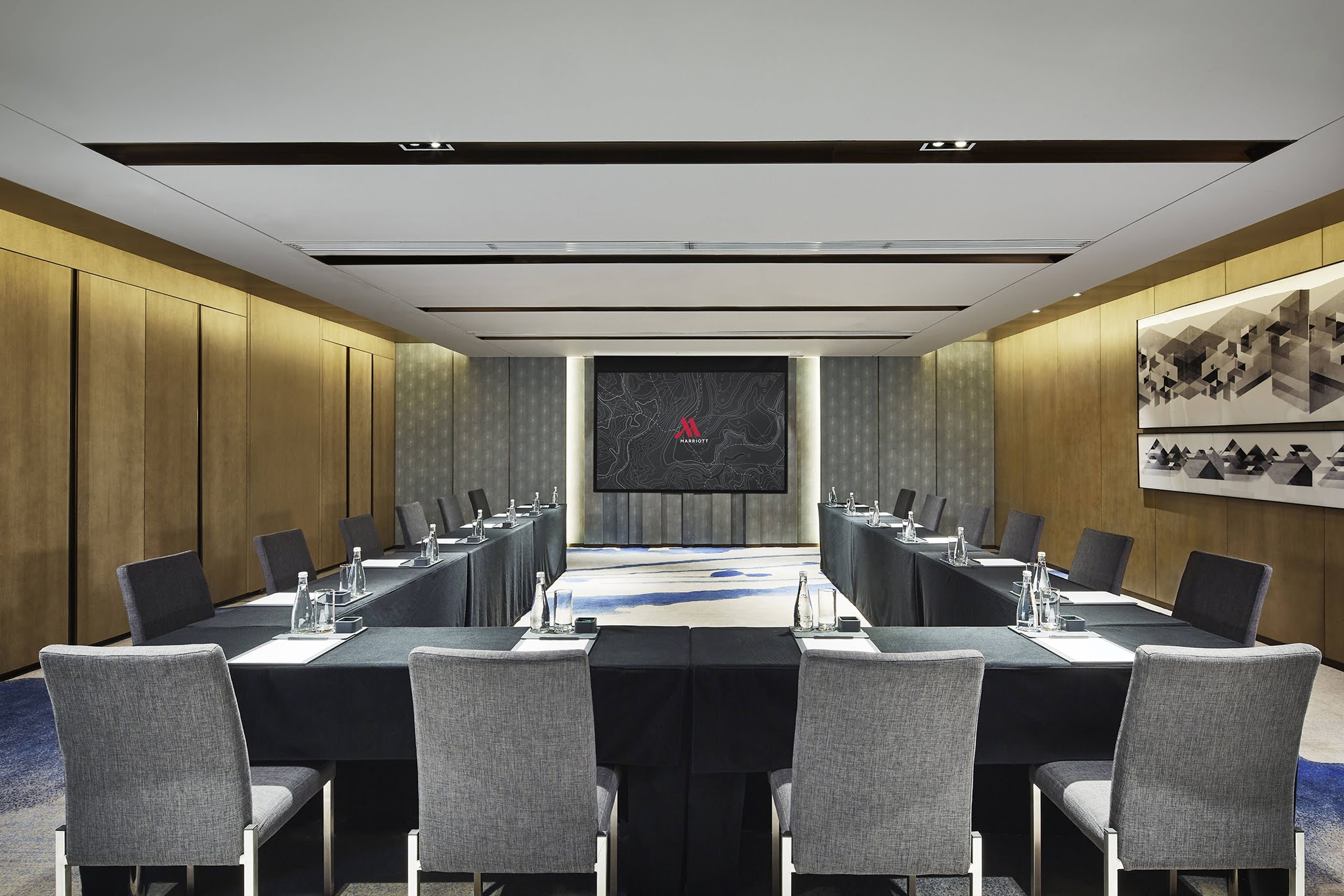 U Shape Hotel Decor - Wall Decoration