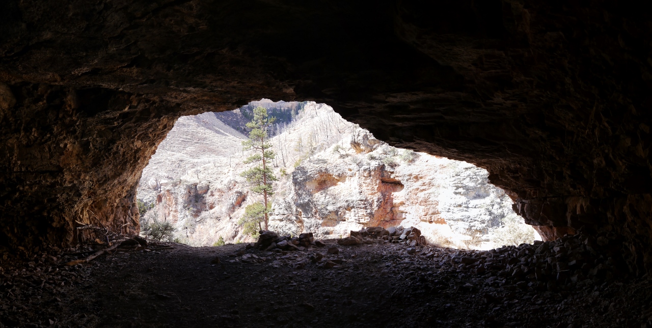 SmallFrye-Travels: Wyoming, Outlaw Cave Trail