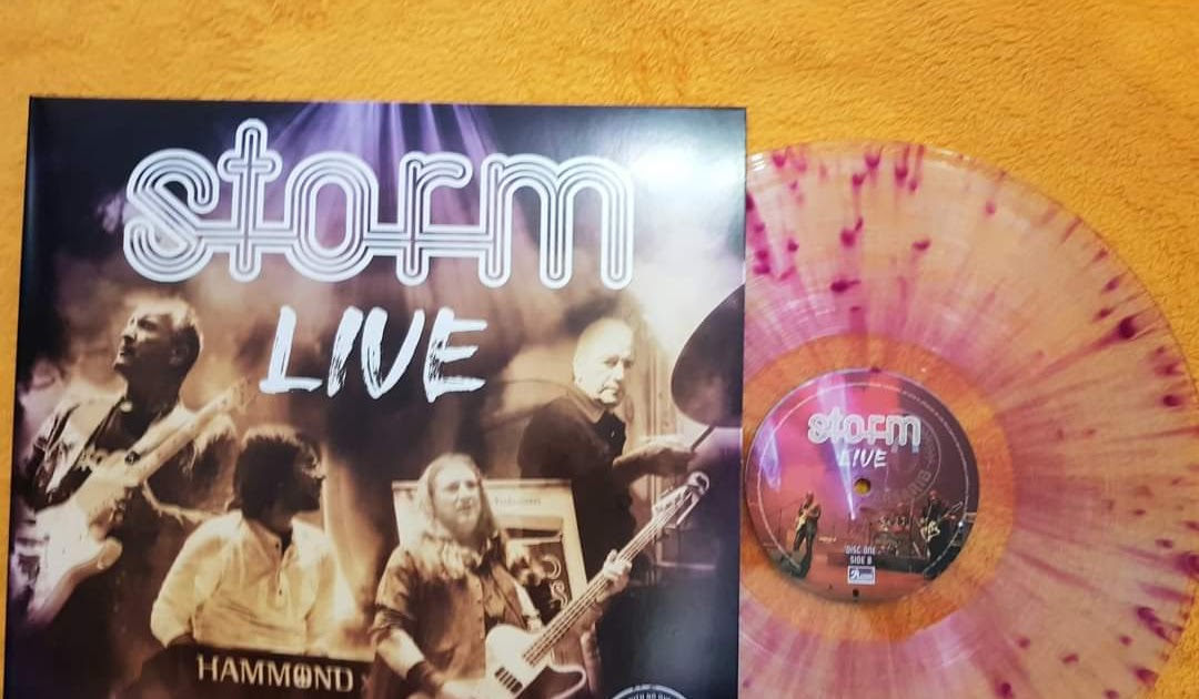 El Sevilla F.C. y el Rock Andaluz: Storm Live, una tormenta en vivo