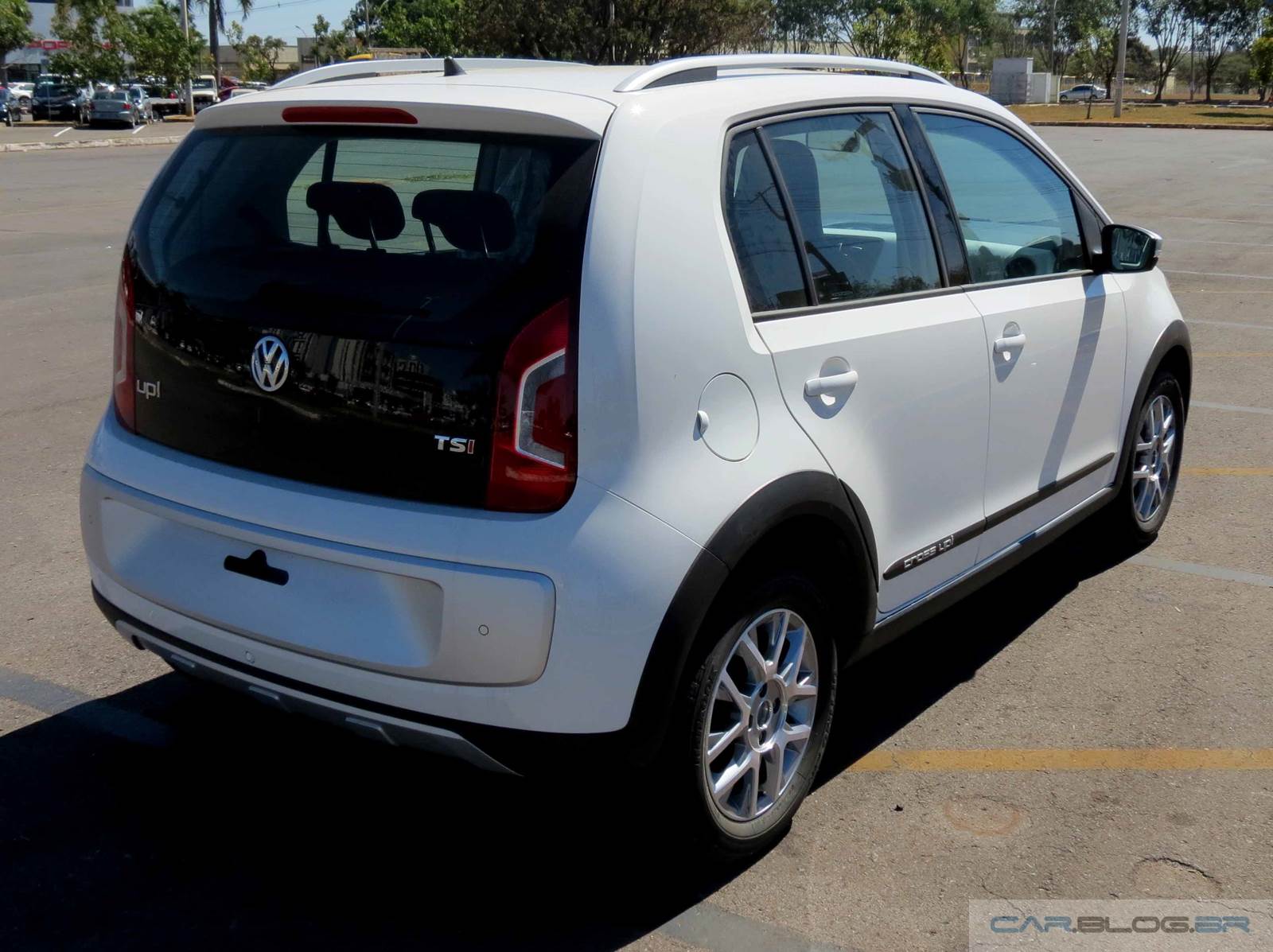 Volkswagen Up! TSI: vídeo, test-drive, impressões ao dirigir