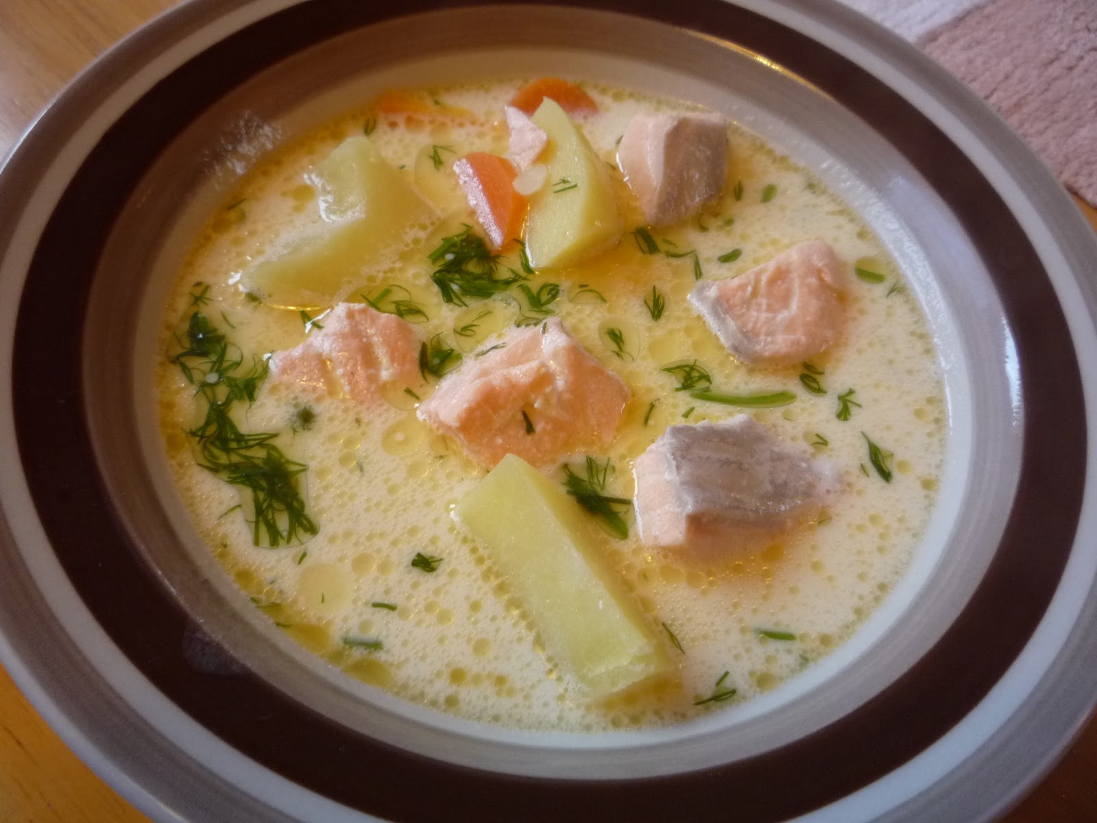 Krämig Fisksoppa Med Potatis | Lohikeitto- Finsk fisksoppa – SMZWL