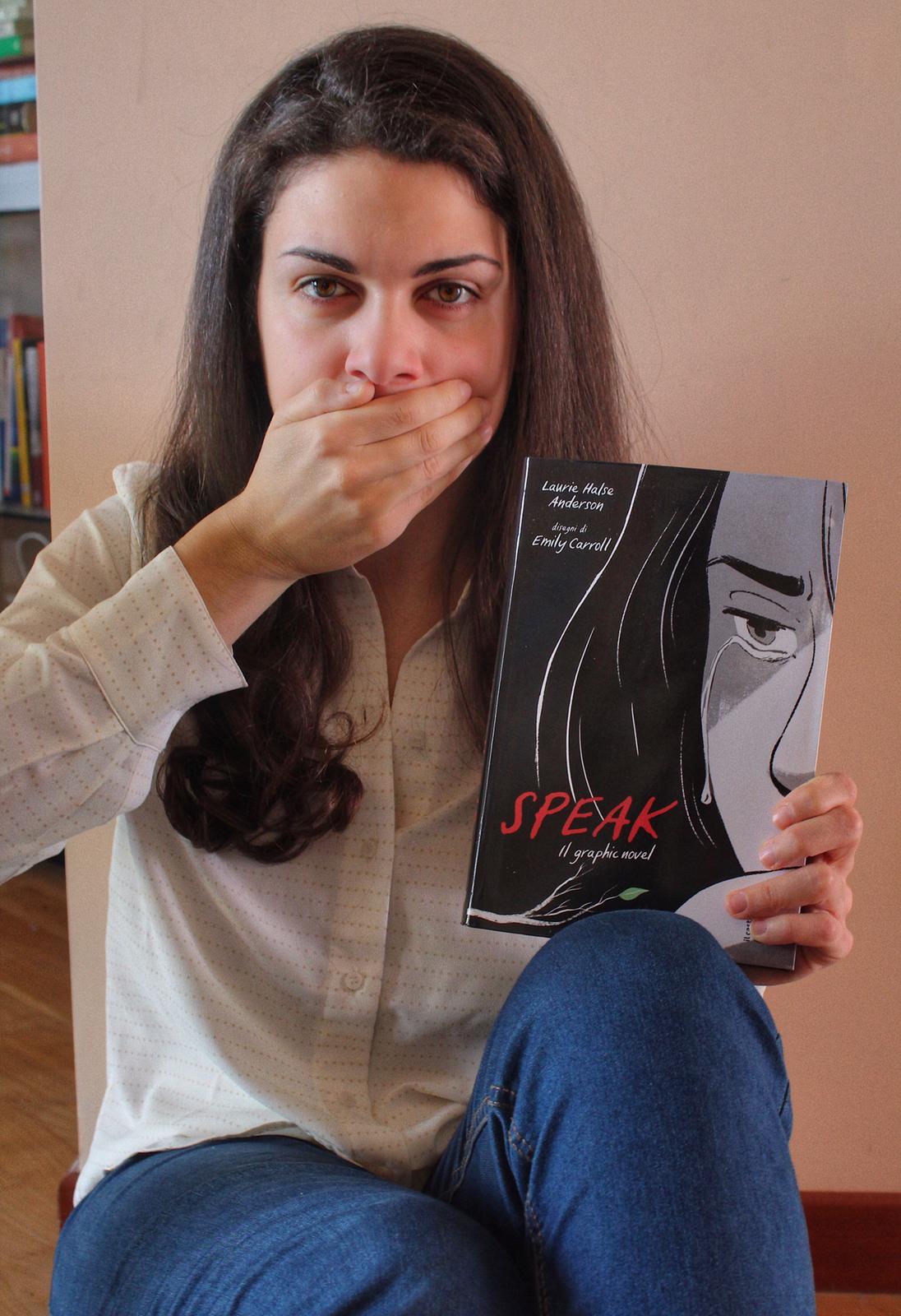 Recensione - "Speak", di Emily Carroll