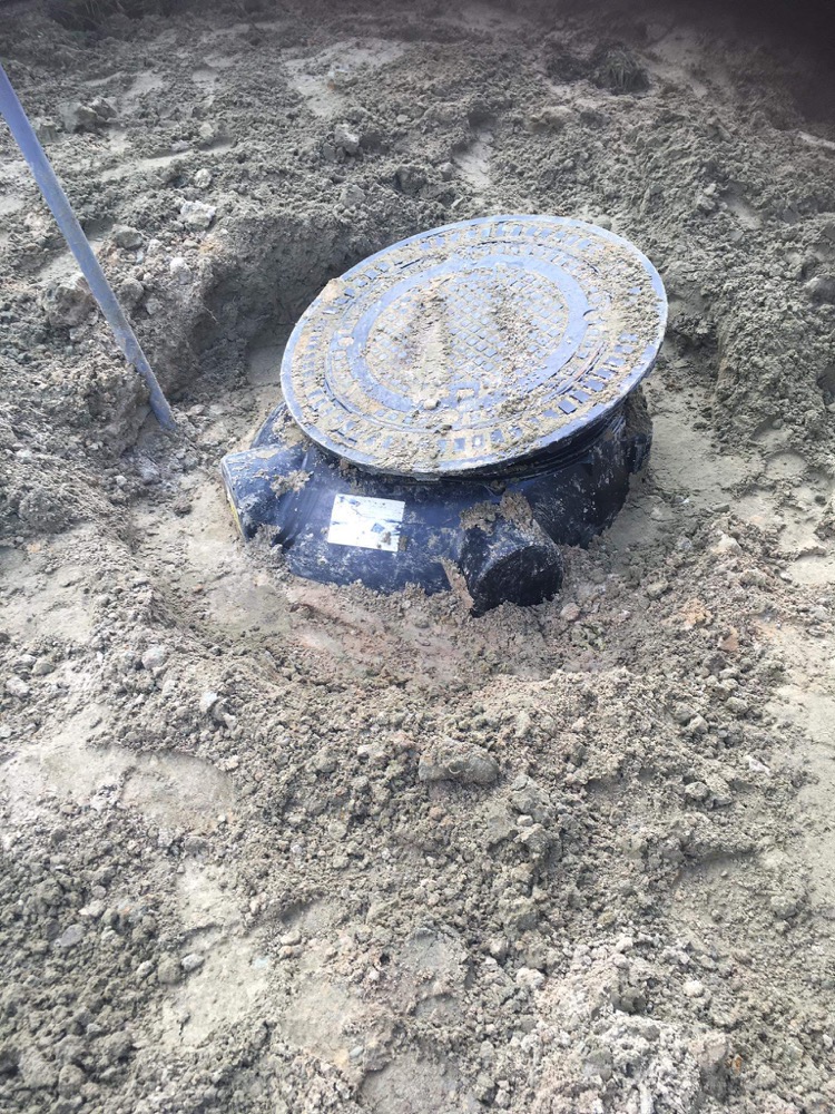 Week 16 [maand 4] - Plaatsen pomp afrit, regenput & aanvullen zand (1 ...