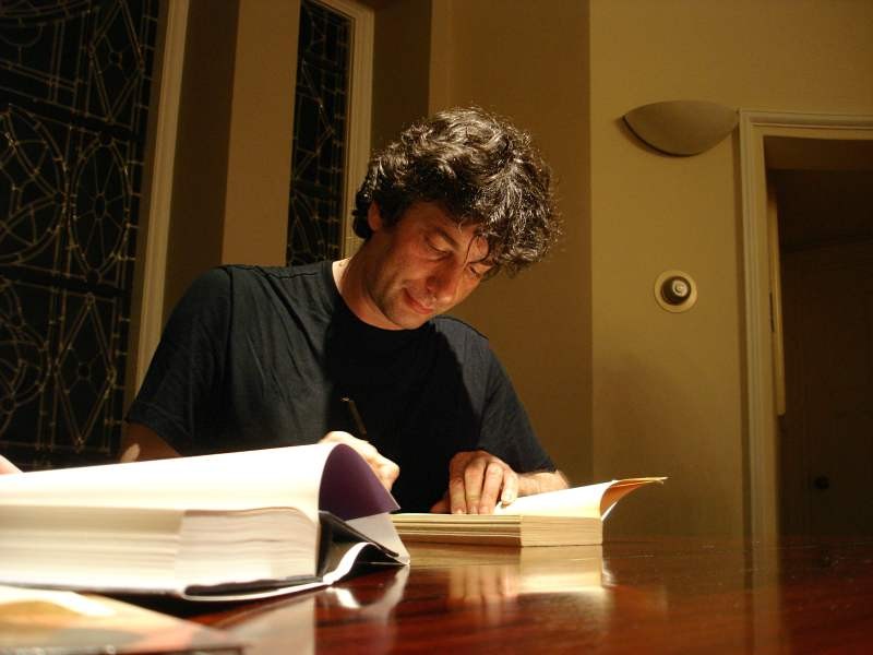 Neil Gaiman - "João e Maria" resenha - Devorandolivros