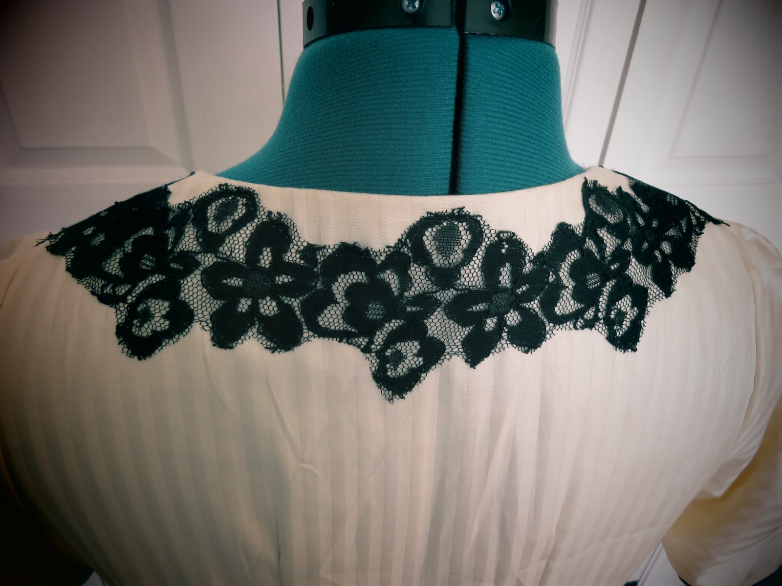 The Confident Journal: Downton Abbey Inspired: The Lady Grantham Dress