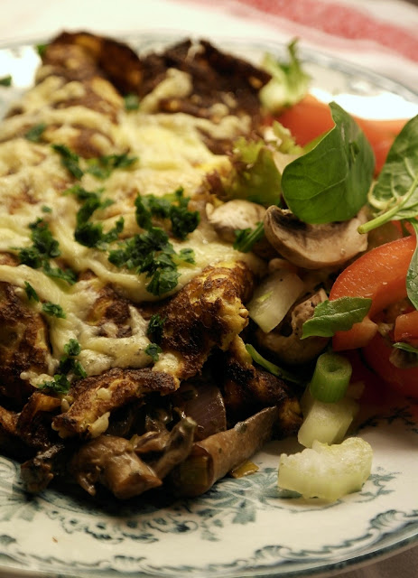 Lantlollabloggen: Crepes med champinjonstuvning