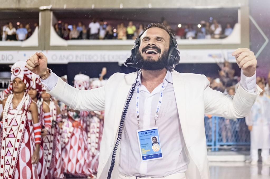 Jornal Casa da Gente: Marcelinho Calil é reeleito presidente da Viradouro