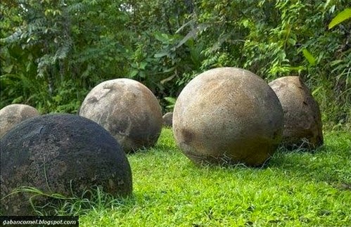 Batu Seperti Bola di Costa Rica. - Gaban Comel