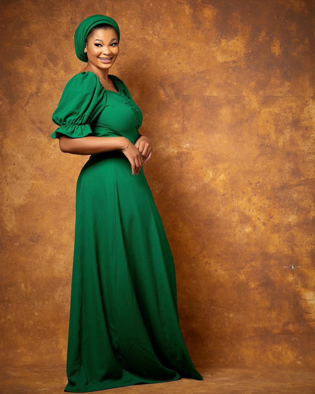 Photos of Habiba Sinare standing tall (Images)