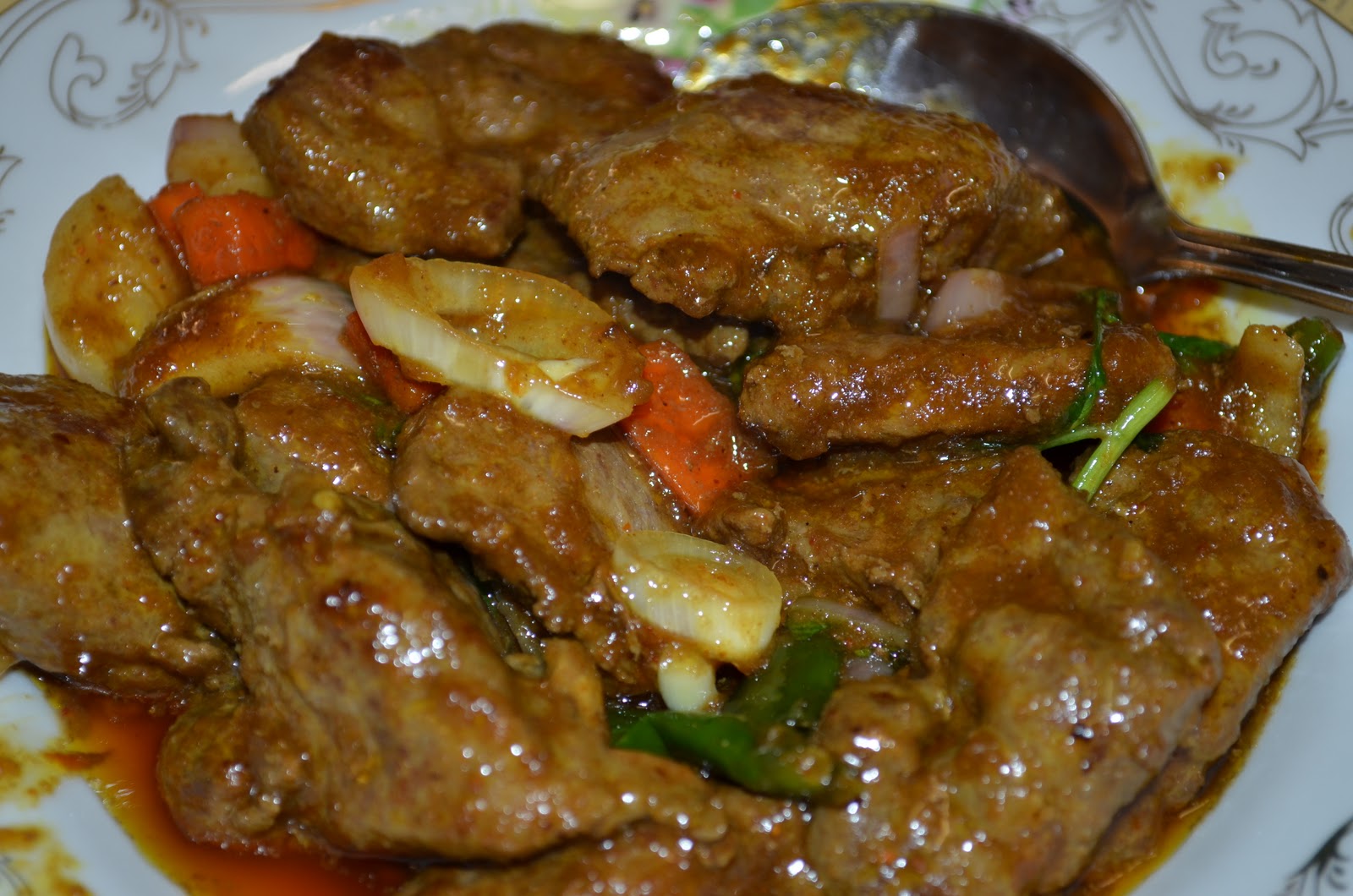 SumeSakan: Hati Lembu Masak Kunyit