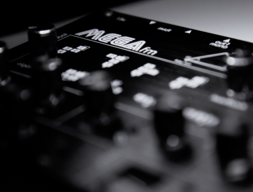 MATRIXSYNTH: Twisted-Electrons New MEGAfm YM2612 FM chip Synth