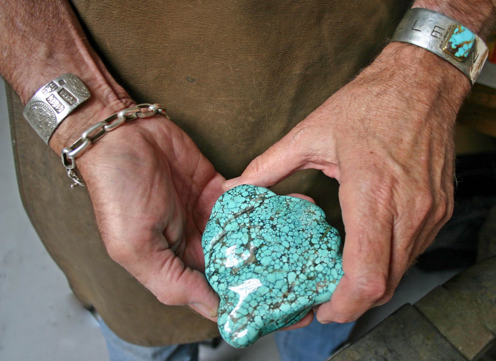 Chasing Santa Fe: Douglas Magnus - The Spirit of a Studio