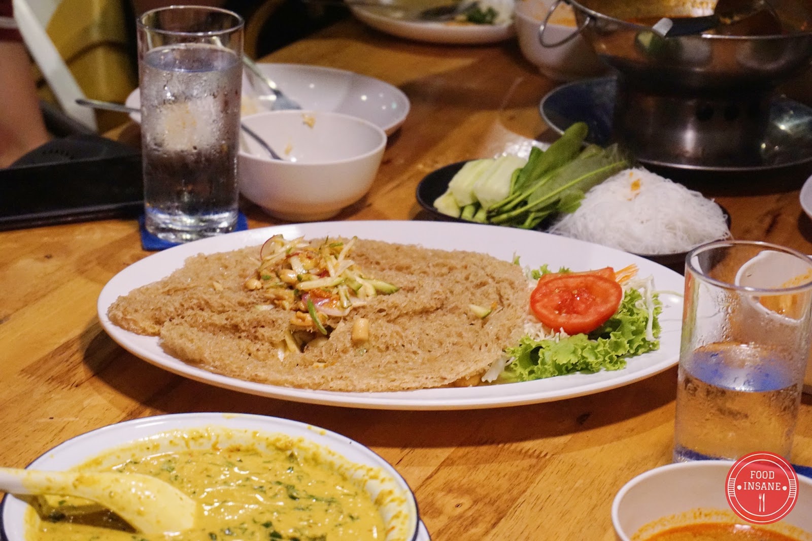 FOOD INSANE: Alive Cheewit Cheewa @ Hatyai, Thailand