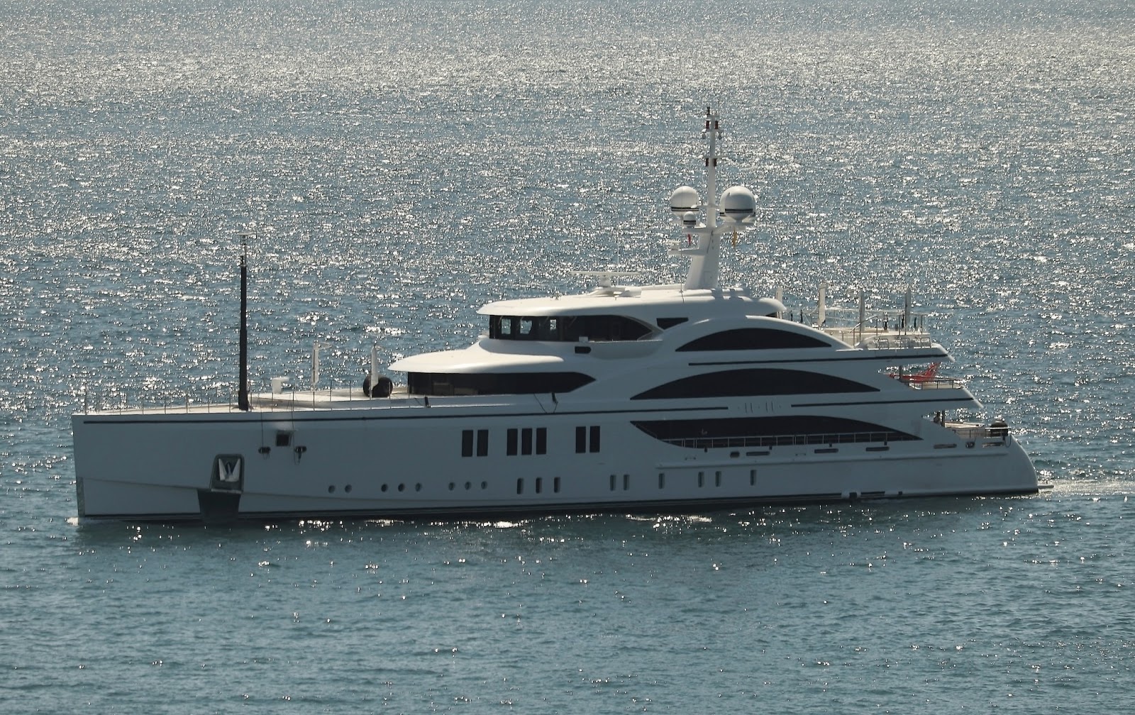 Sergio@Cruises: Super iates de luxo em Gibraltar, UK