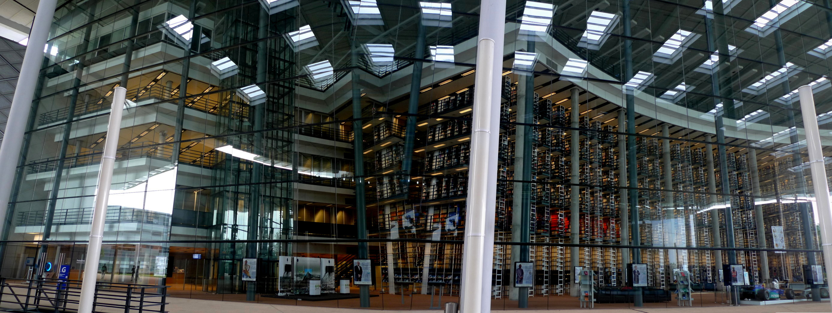 KINTA CHRONICLES: UTP (University Technology Petronas) - An Awesome ...