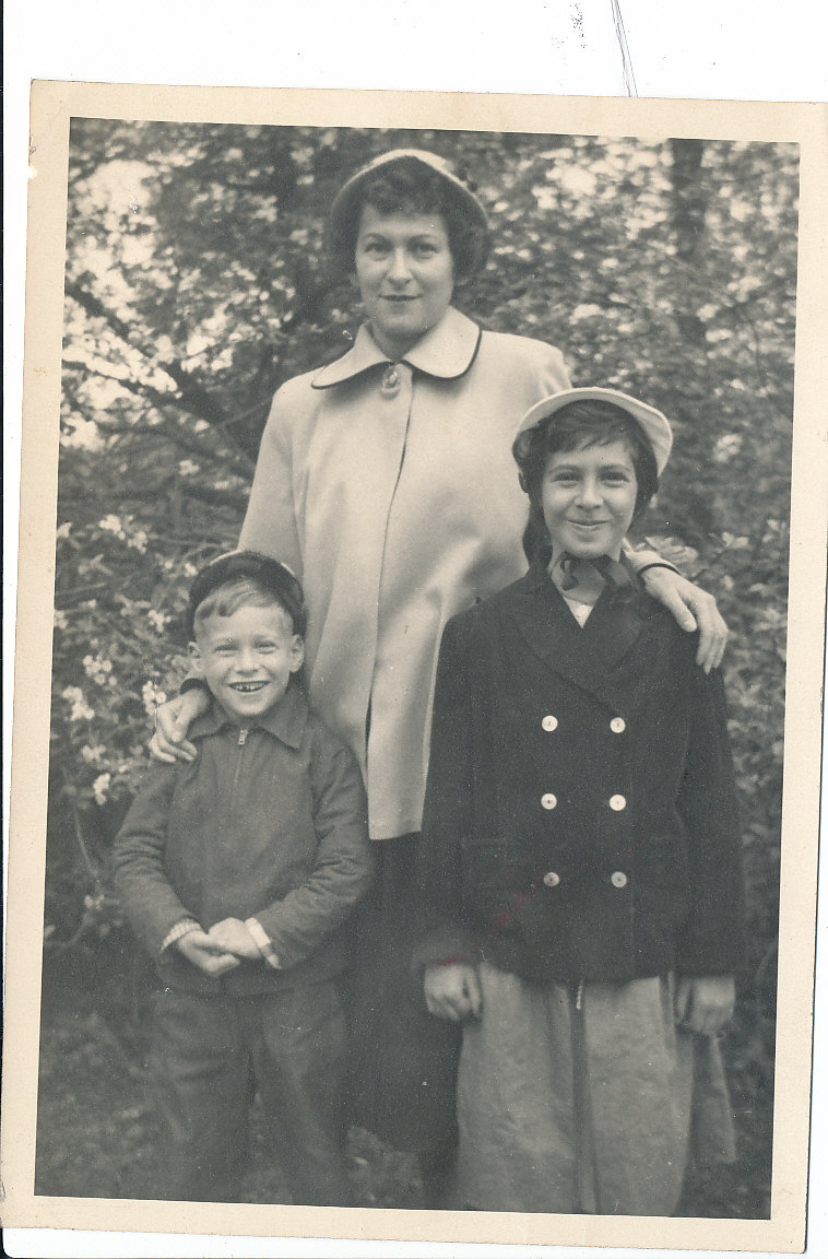 Lee's Daily Adventure: Dedicated to Christopher Hitchens