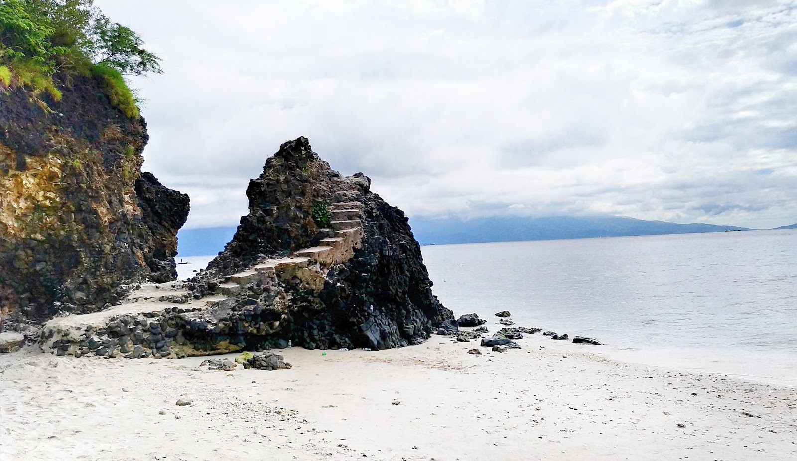 Discover Masasa Beach in Batangas - The Pinoy Traveler