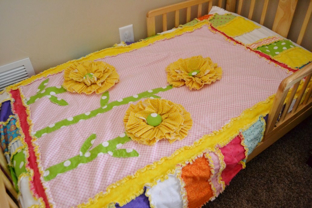 Ruffled Flower Rag Quilt Set Finished | A Vision to Remember All Things ...