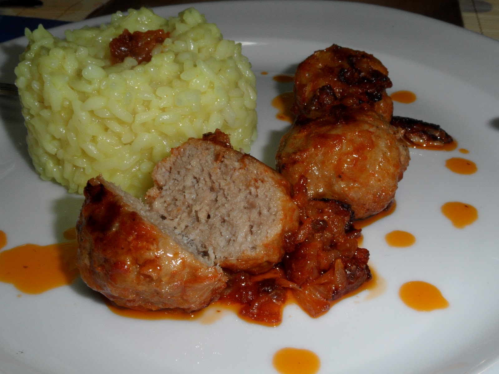 GarfadasGourmet: Almondegas com arroz