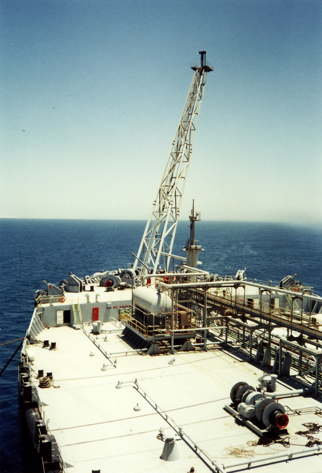 'ZIEN EN WETEN': SUNETTA M.S. SHELL TANKERS B.V. (DEEL 2/1)