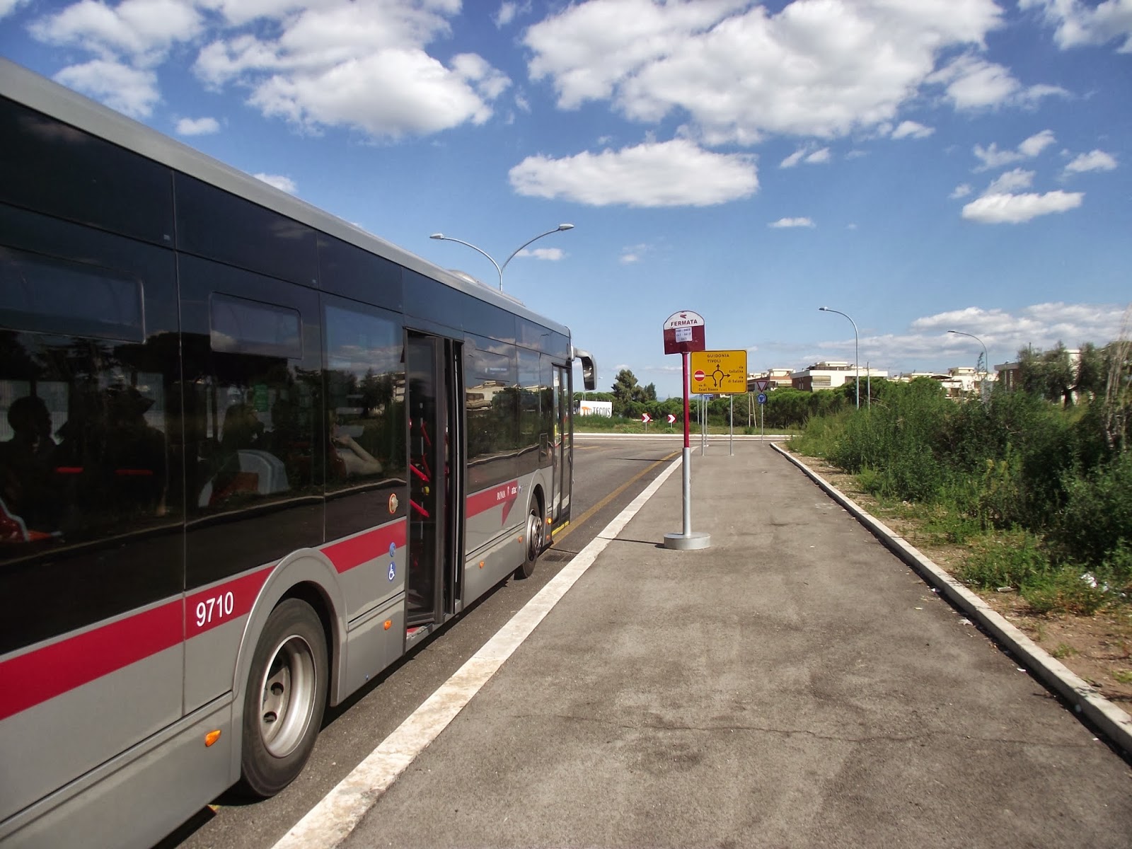 Settecamini: Nuova fermata bus 040 041 e 043 a Settecamini vicino rotatoria