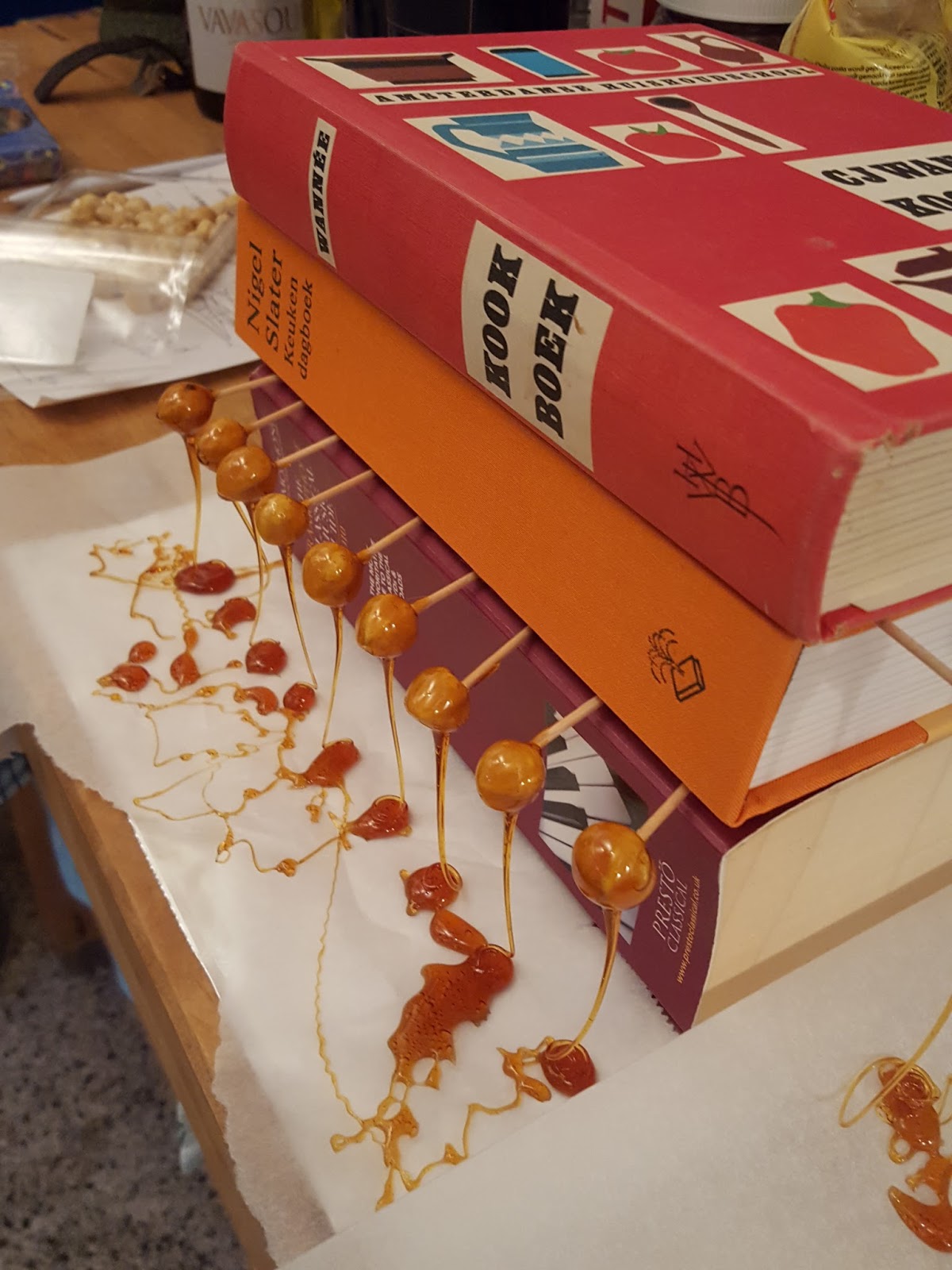 LEKKER!!: Iced chestnut ripple cheesecake