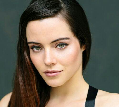 Emily Robins Biography, Body Statistics, Facts