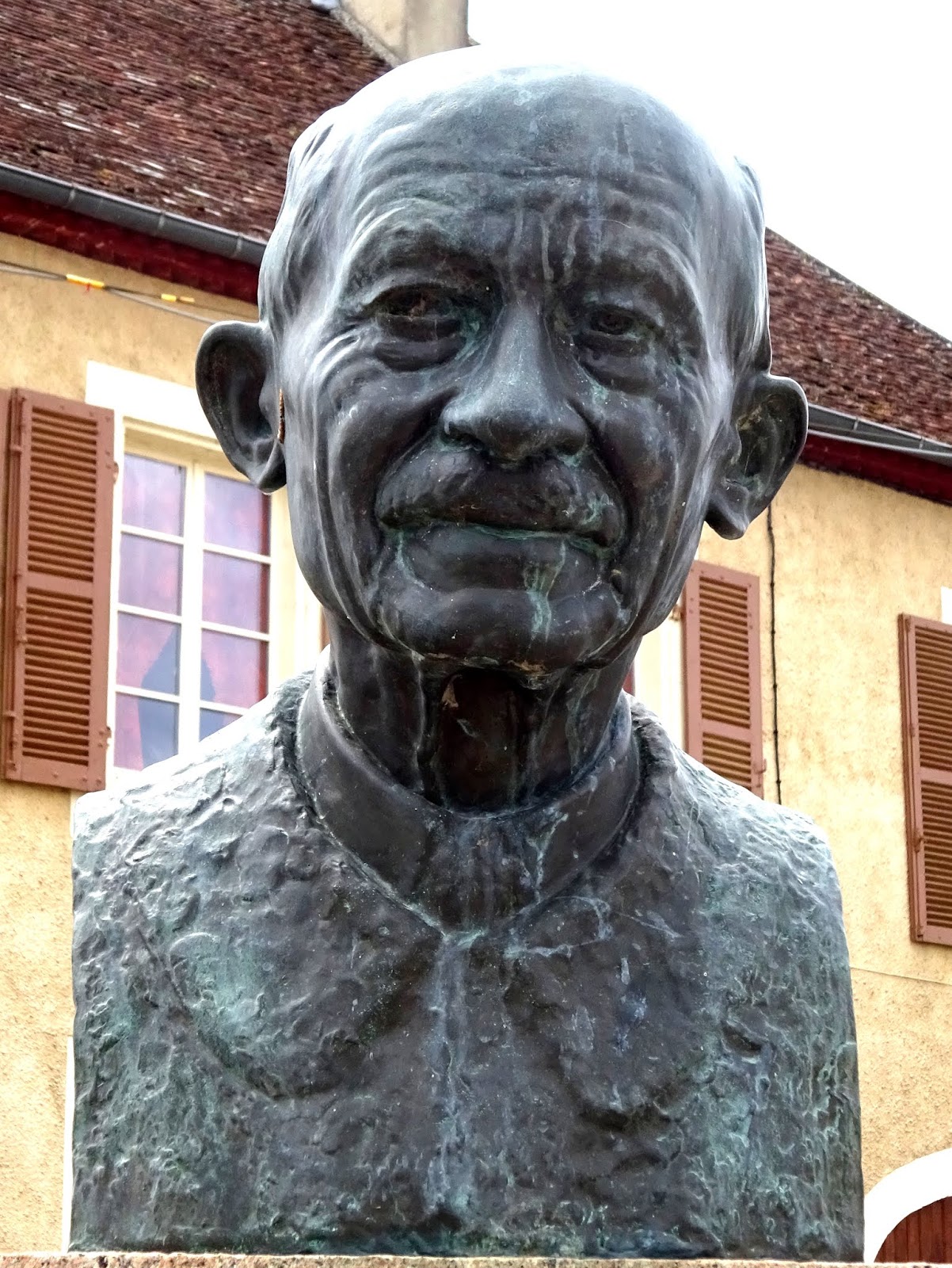 Dr Tony Shaw: Émile Guillaumin in Ygrande, Allier (03)