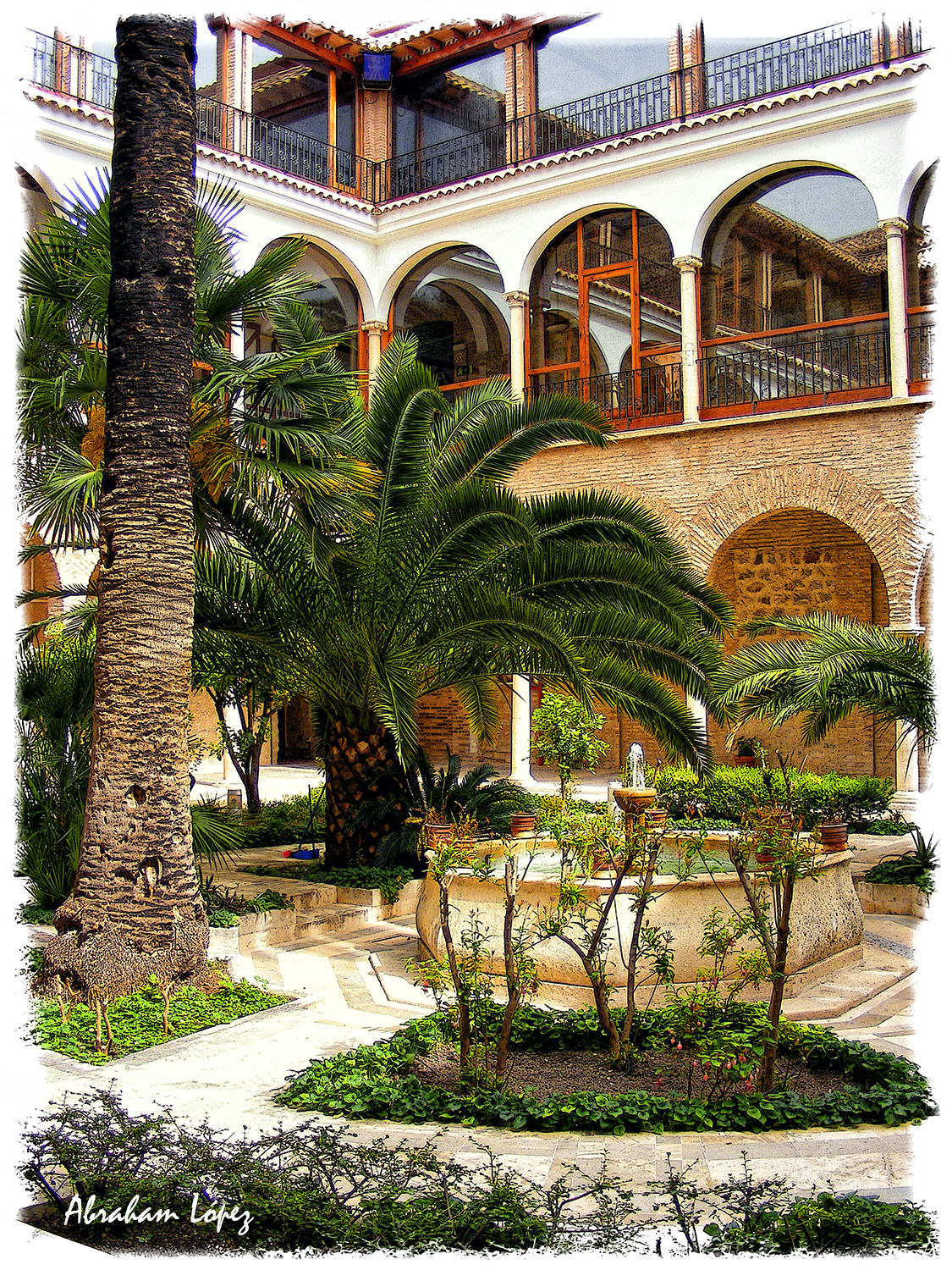 Patio del Hospital de San Juan de Dios
