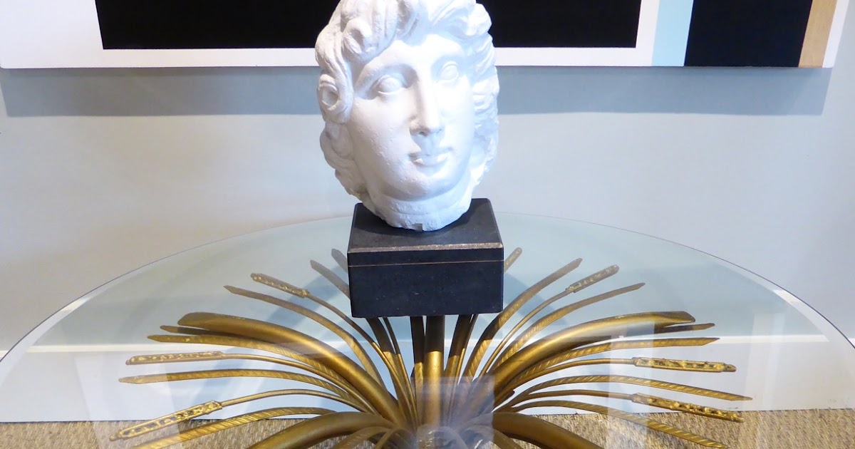 MICHAEL THOMAS : Wheat Sheaf Table