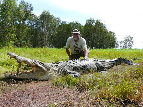 Outback Snack Australia: Australian Crocodile hunters