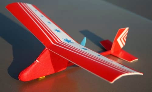 Scienceguyorg Ramblings: Rob Romash - Capacitor Powered Model Airplane