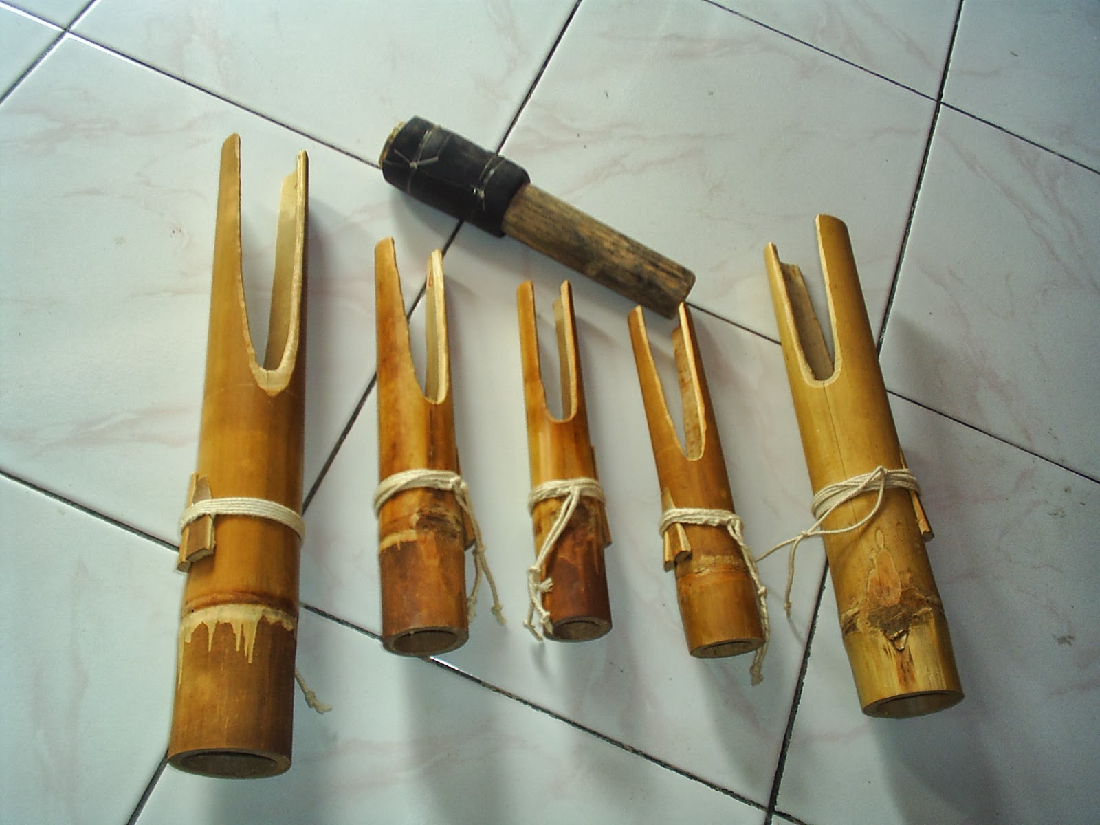 Alat Musik : 10 Alat Musik Tradisional Indonesia - Alat musik ntt ...