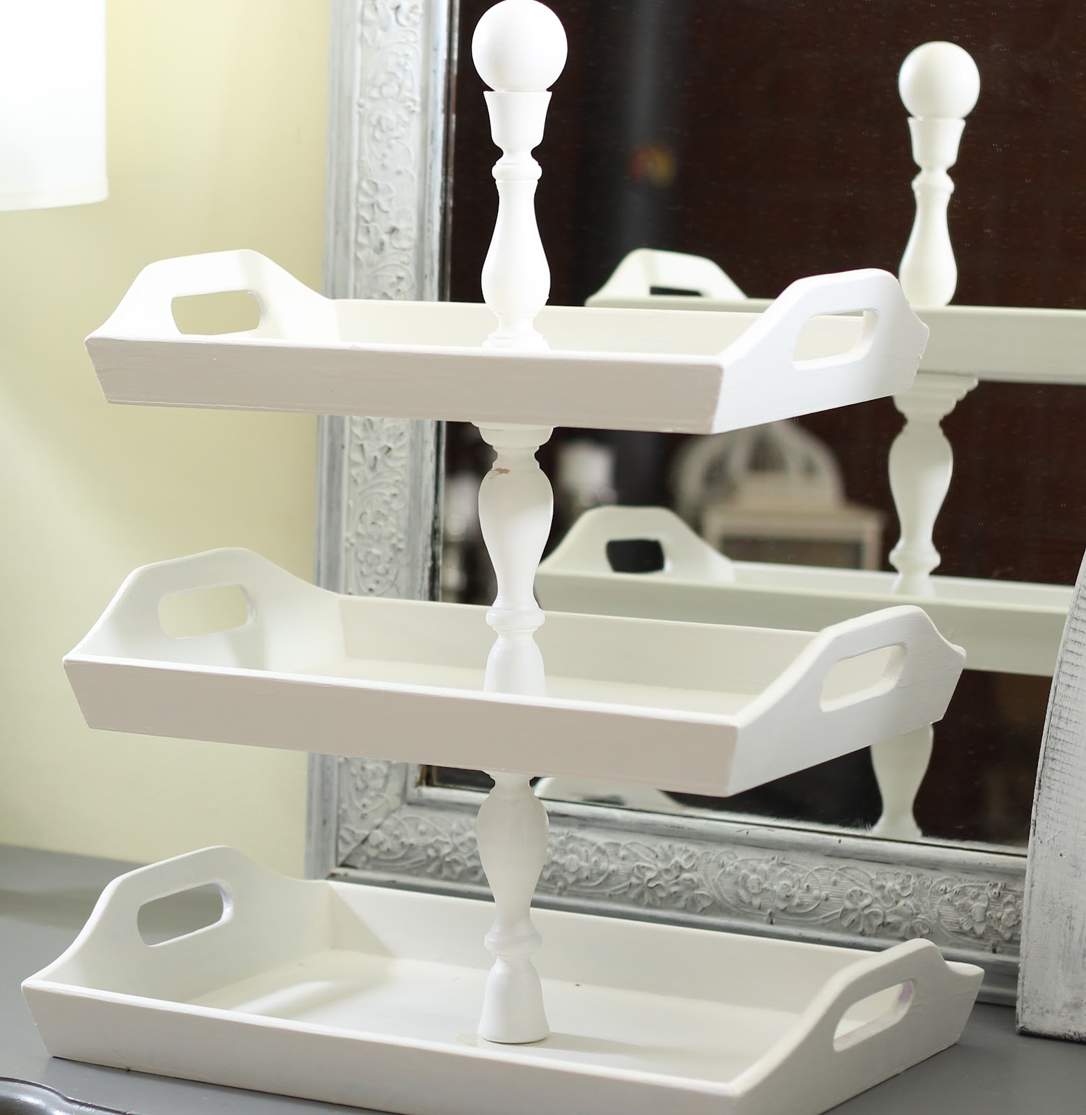 Shabby Sweet Cottage: Stacked Trays