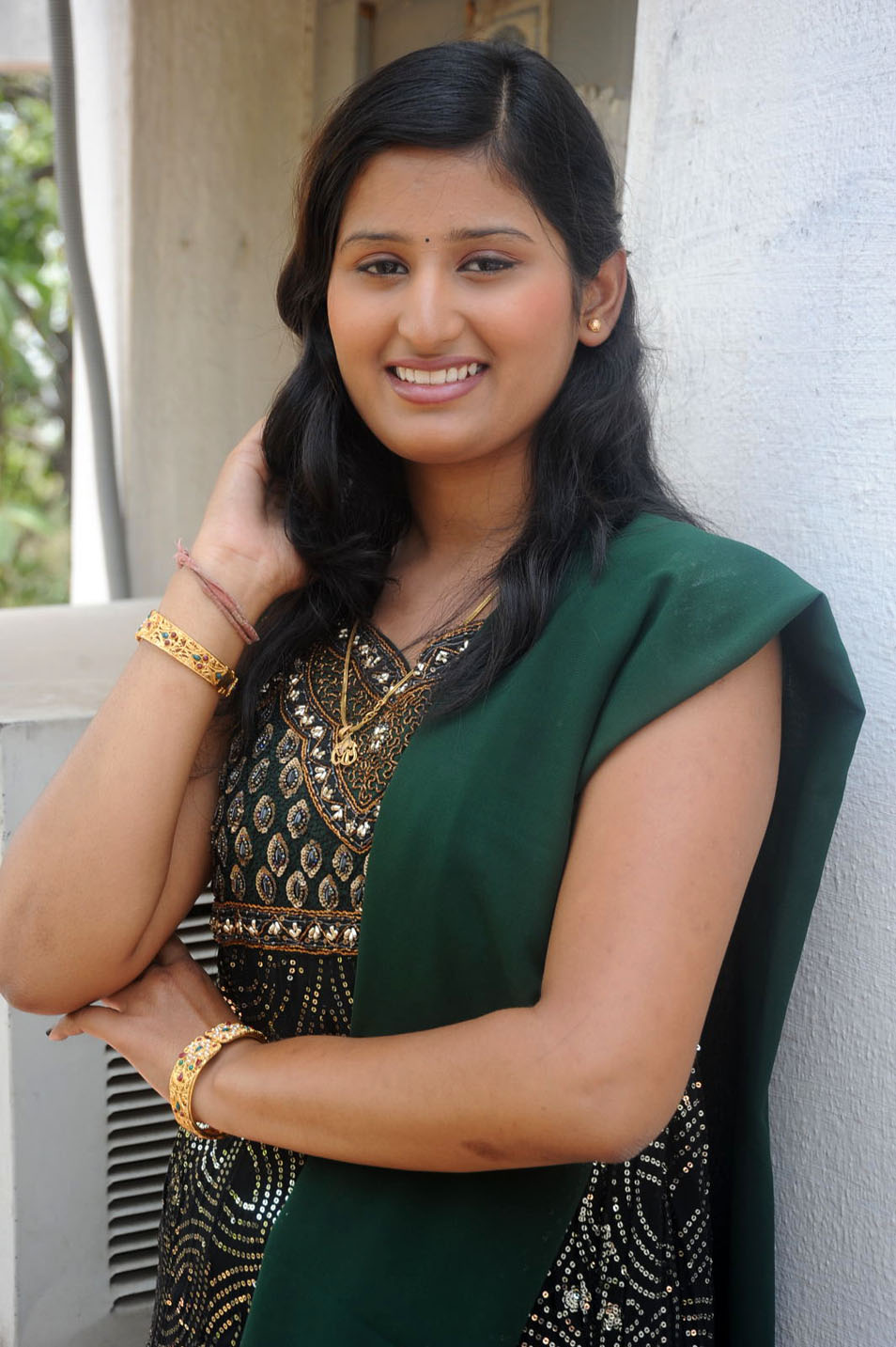 telugu cinema wallpapers: Actress Bharathi Stills Gallery