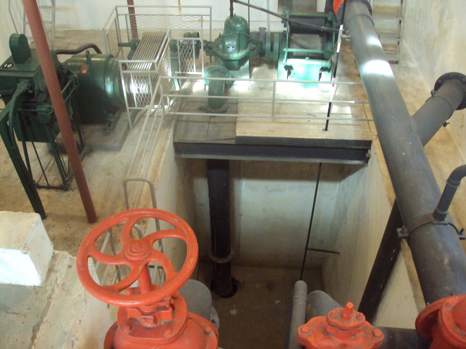 ΧΗΜΕΙΑ Β' Λυκείου: ΜΟΥΣΕΙΟ ΝΕΡΟΥ