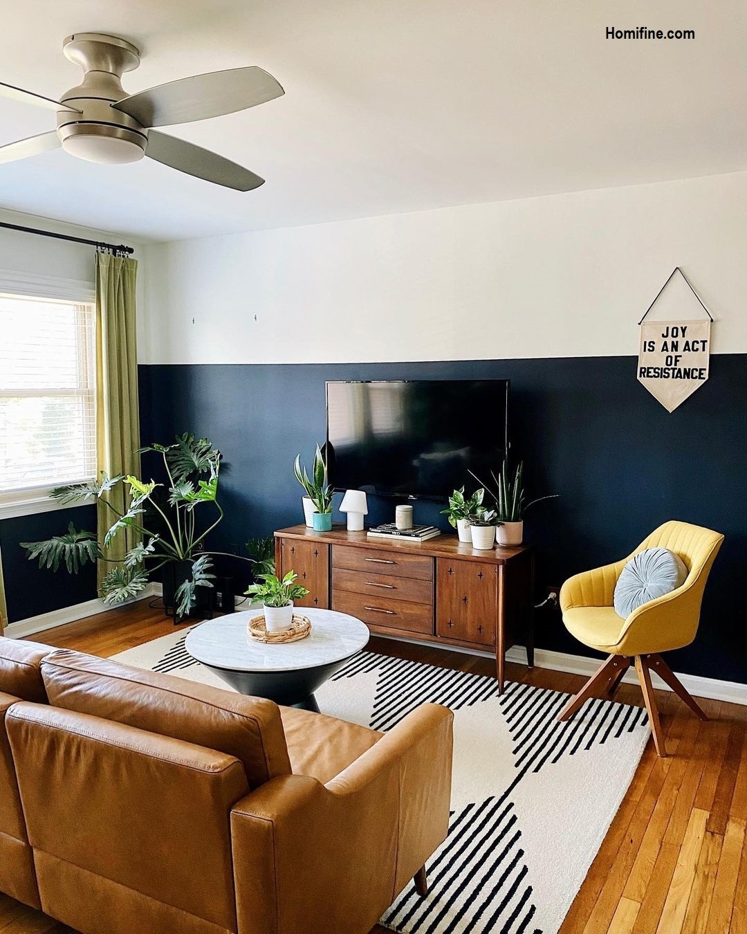 7 Simple Living Room Decorating Ideas Brimming with Style ~ Homifine.com