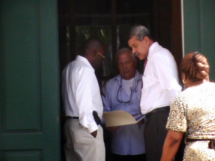 ST MAARTEN TODAY judith roumou: Photos Leroy de Weever, Roy Marlin, Cor ...